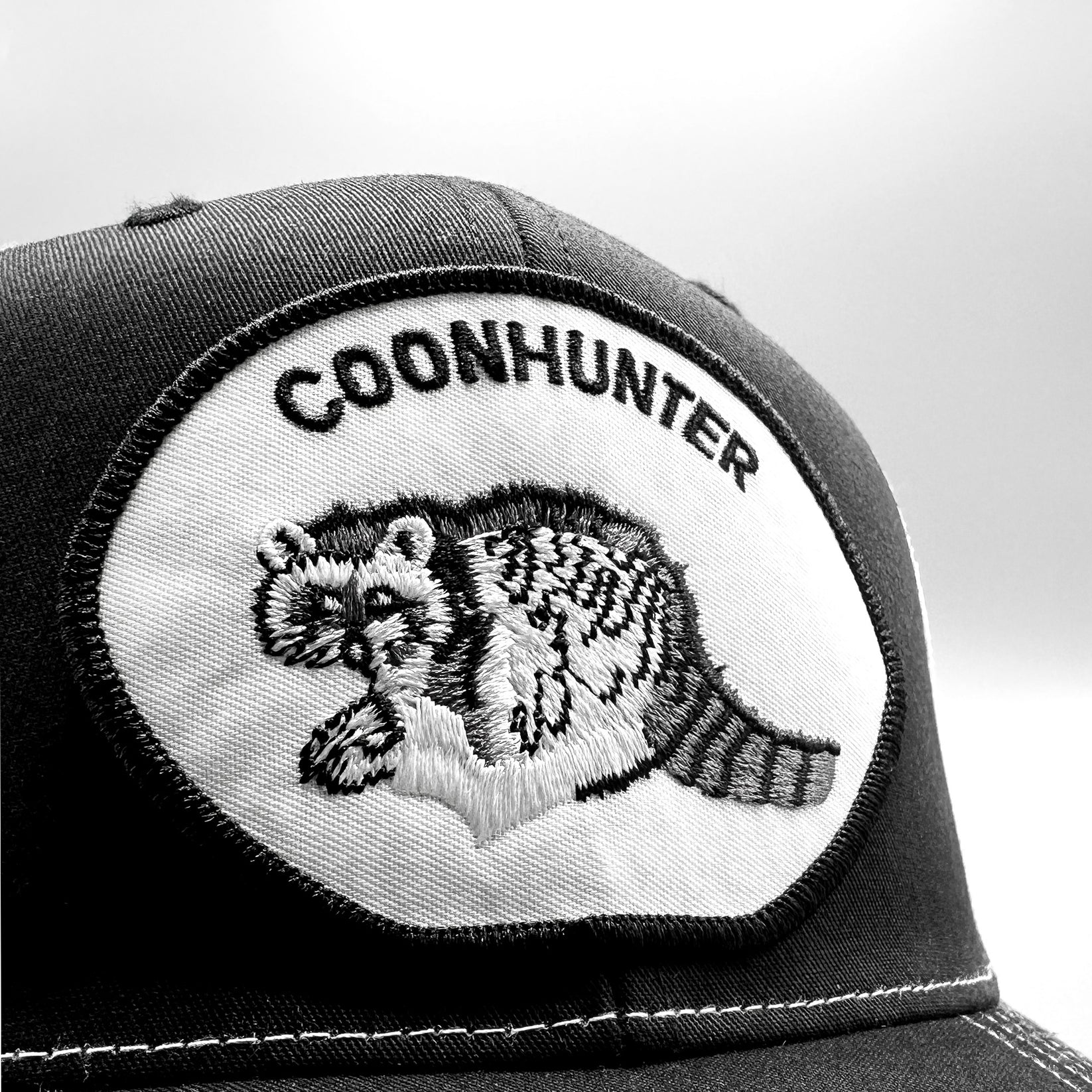 Coonhunter Southern Racoon Hunting Trucker Hat – Vintage Truckers